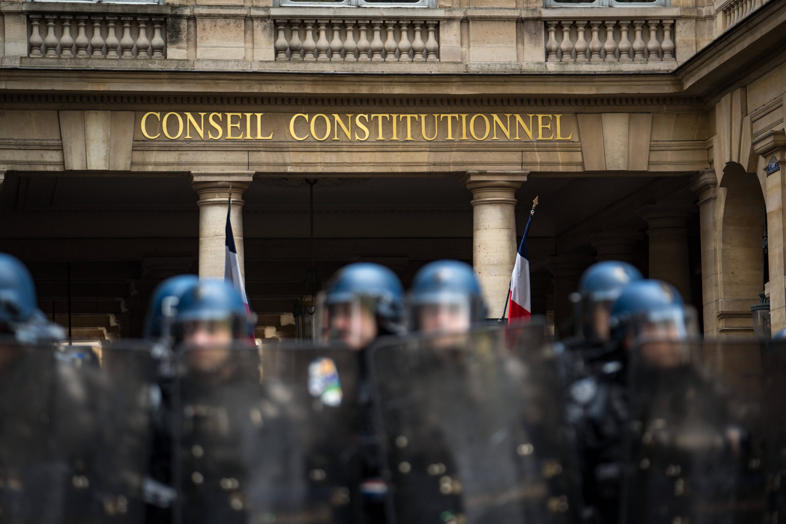 Retraites Le Conseil Constitutionnel Valide Lessentiel De La Réforme