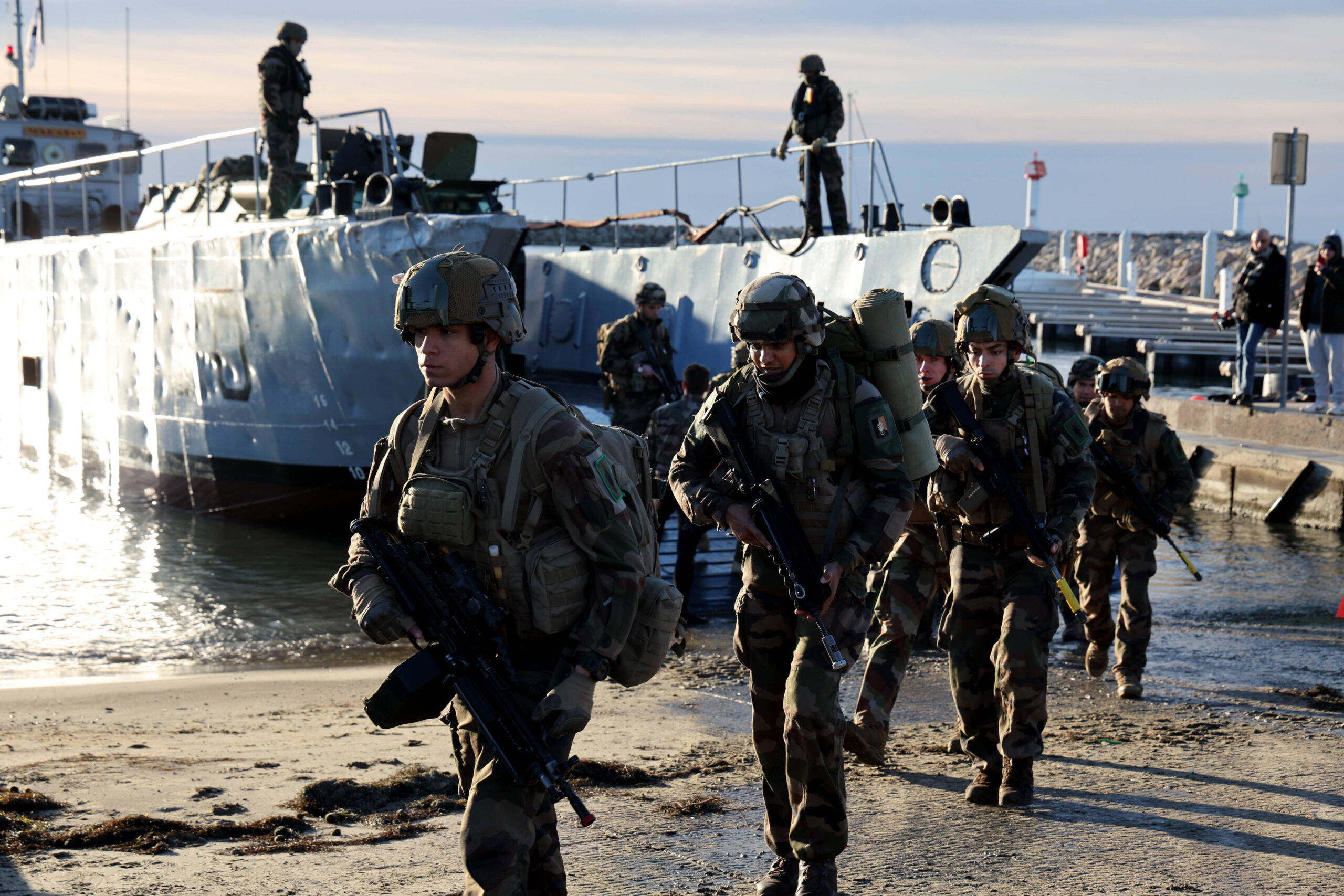 Loi de programmation militaire : des « incertitudes » pointées par les ...