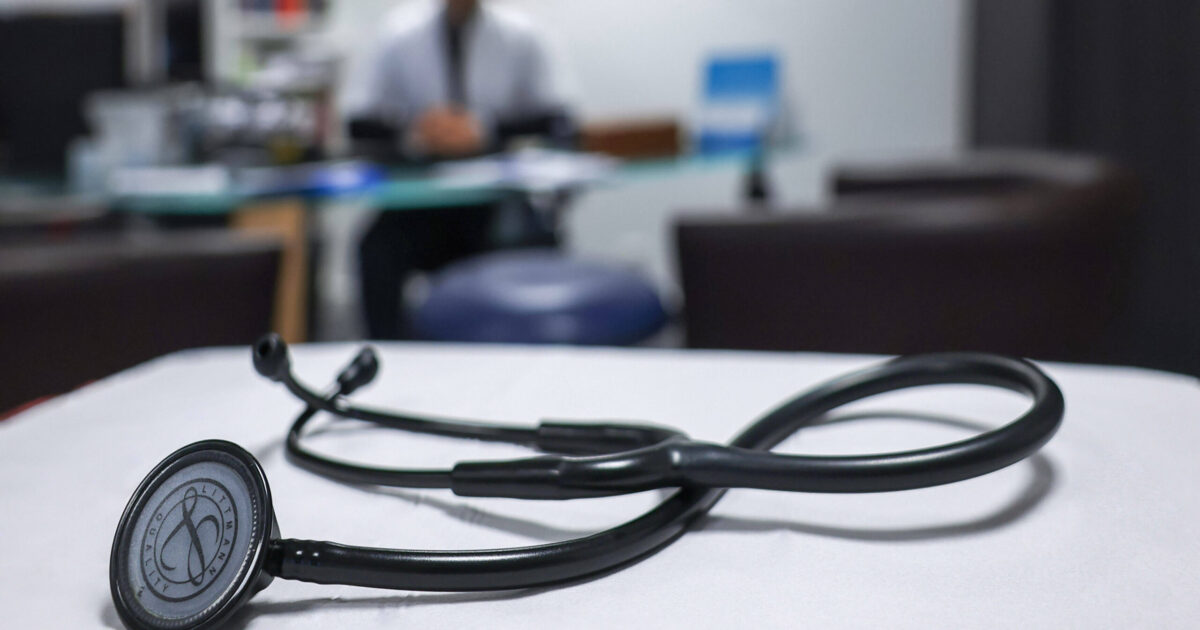 « Une situation grave » : l’accès aux soins demeure difficile dans ...