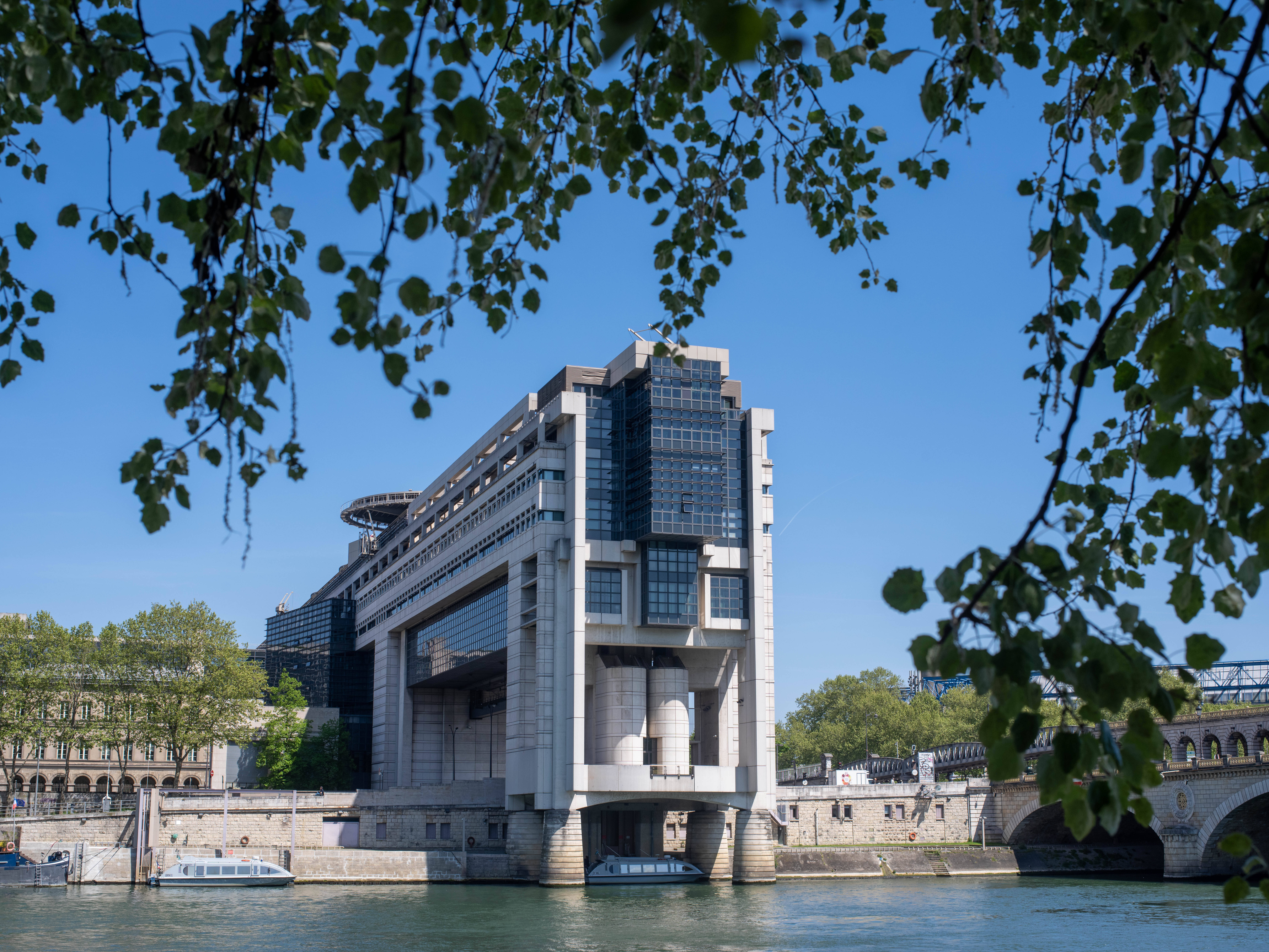 Impôt exceptionnel pour les plus riches : pourquoi seulement 24 300 ...