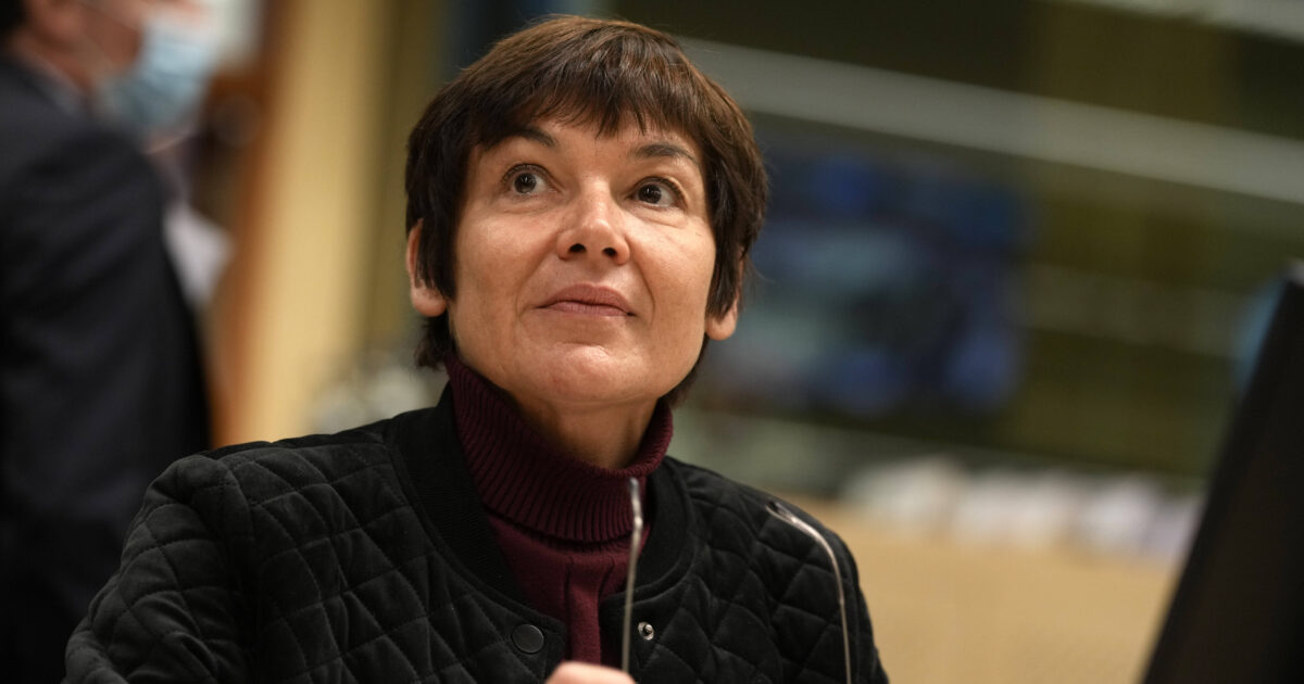 Annick Girardin de nouveau élue sénatrice à Saint-Pierre-et-Miquelon ...
